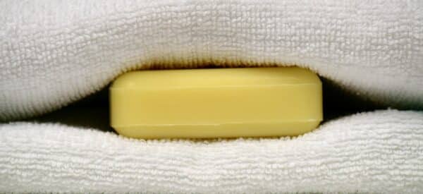 ¿Qué ingredientes se necesitan para fabricar un jabón? | ESSABÓ